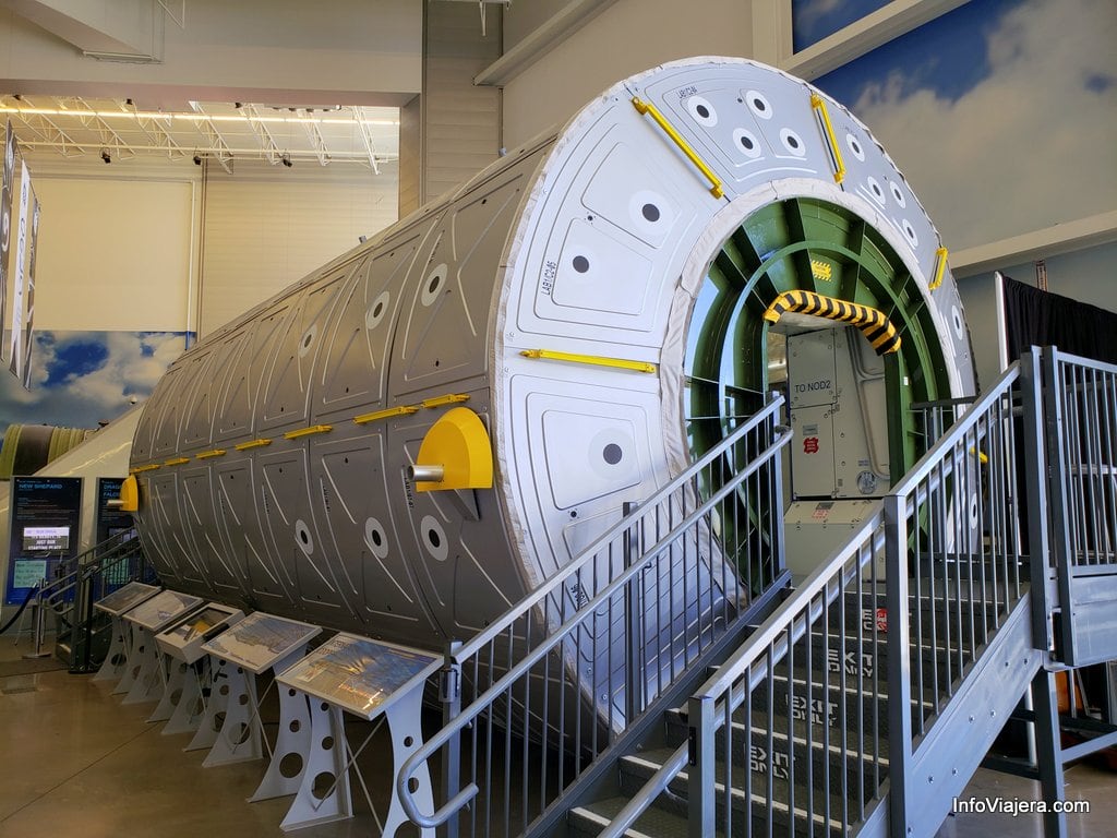 El tour por la fábrica de Boeing y el Future of Flight Aviation Center ...