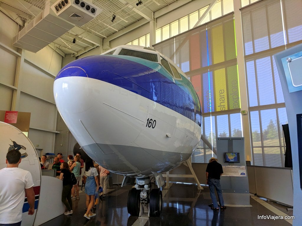 El tour por la fábrica de Boeing y el Future of Flight Aviation Center ...