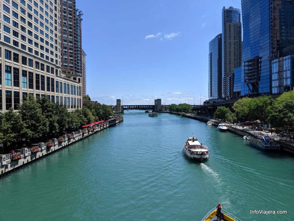 Hicimos uno de los famosos tour de comidas con Chicago Food Planet ...