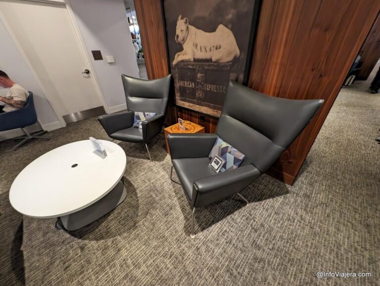 La sala VIP Centurion Lounge de American Express en el aeropuerto de ...