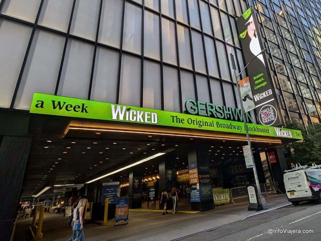 El famoso musical "Wicked" en Broadway, New York (USA) - Info Viajera