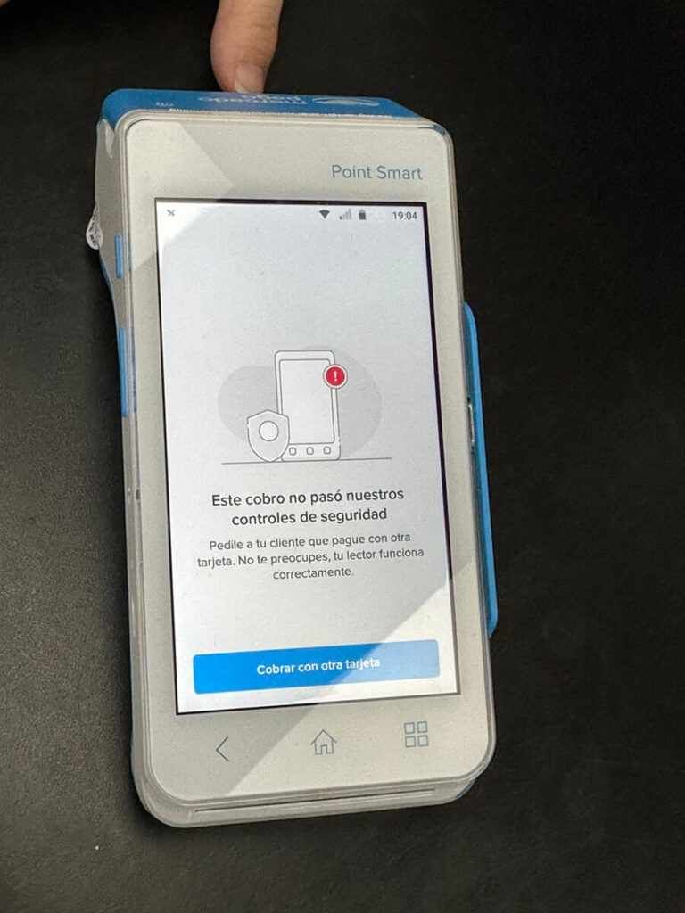 Una nueva: la tarjeta bloqueada sólo para pagos vía wallet del celular ...