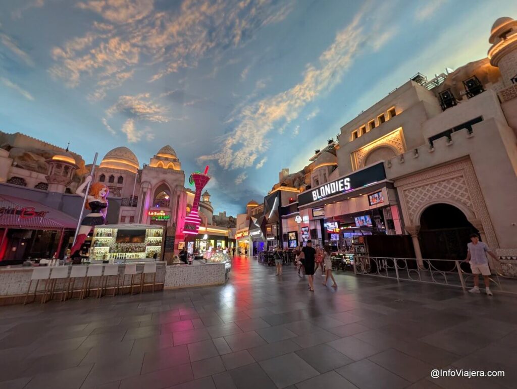 Miracle Mile Shops, un mall con espectáculo gratuito en Las Vegas ...